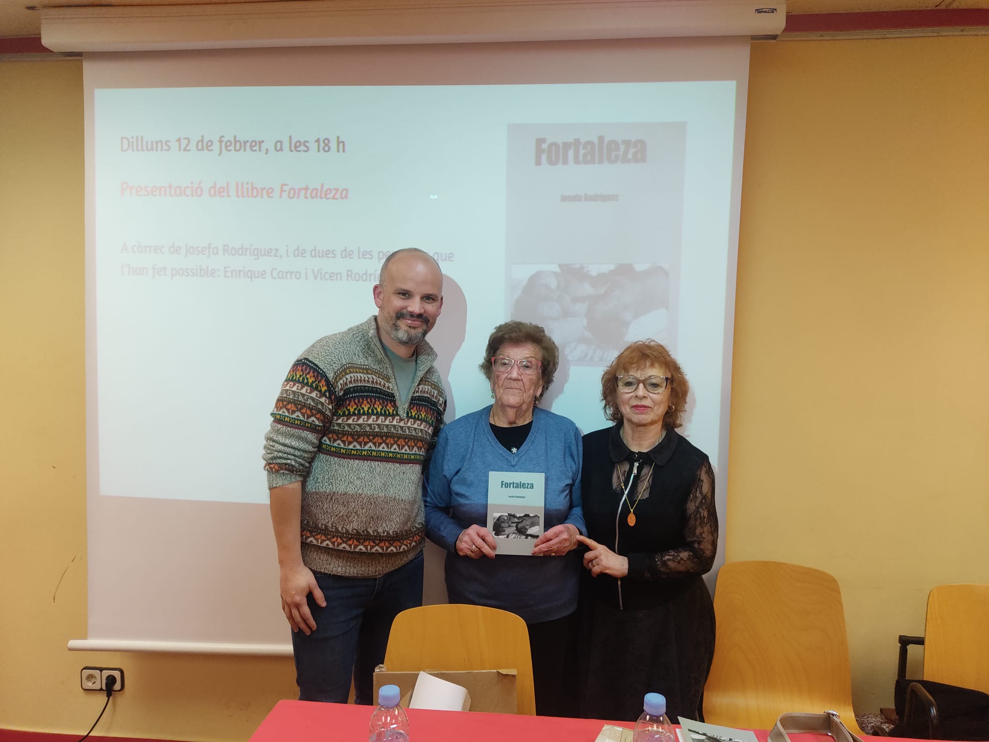 Presentació del llibre Fortaleza de la Josefa Rodríguez a l’Ateneu Gran ...